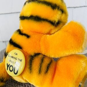 Dakin | Toys | Vintage Garfield Window Cling Plush Attack Cat Dakin 981 ...